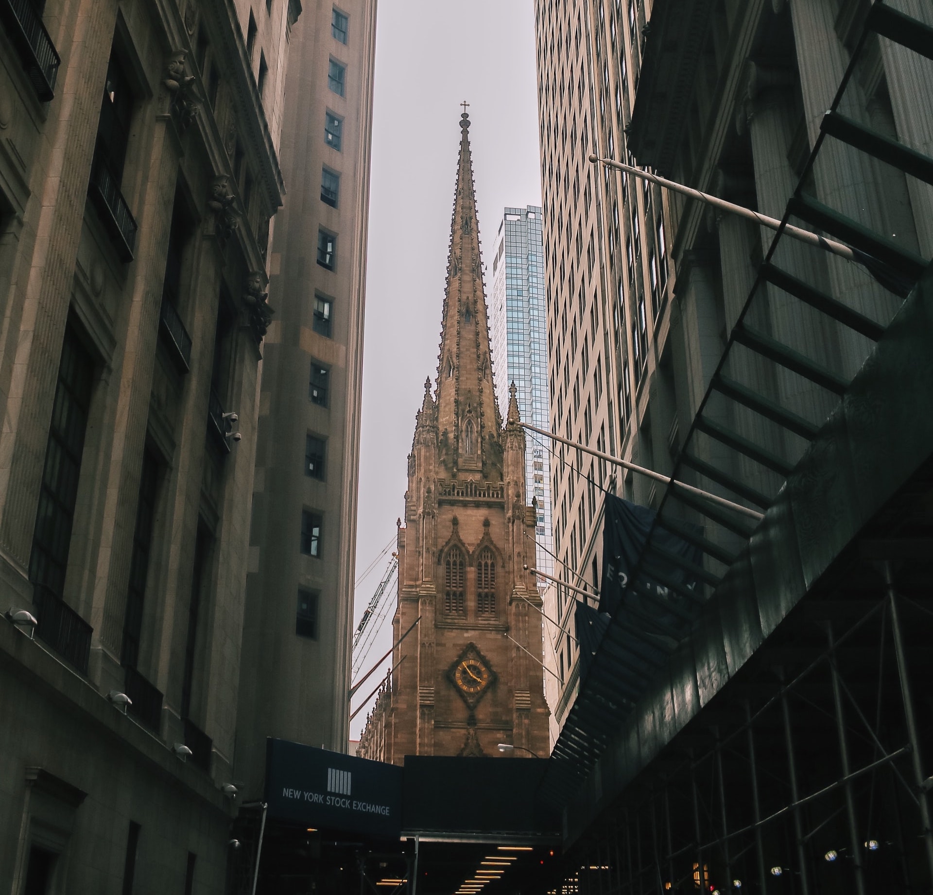 How To Visit Trinity Church Wall Street: What To See and Do - The Wall ...